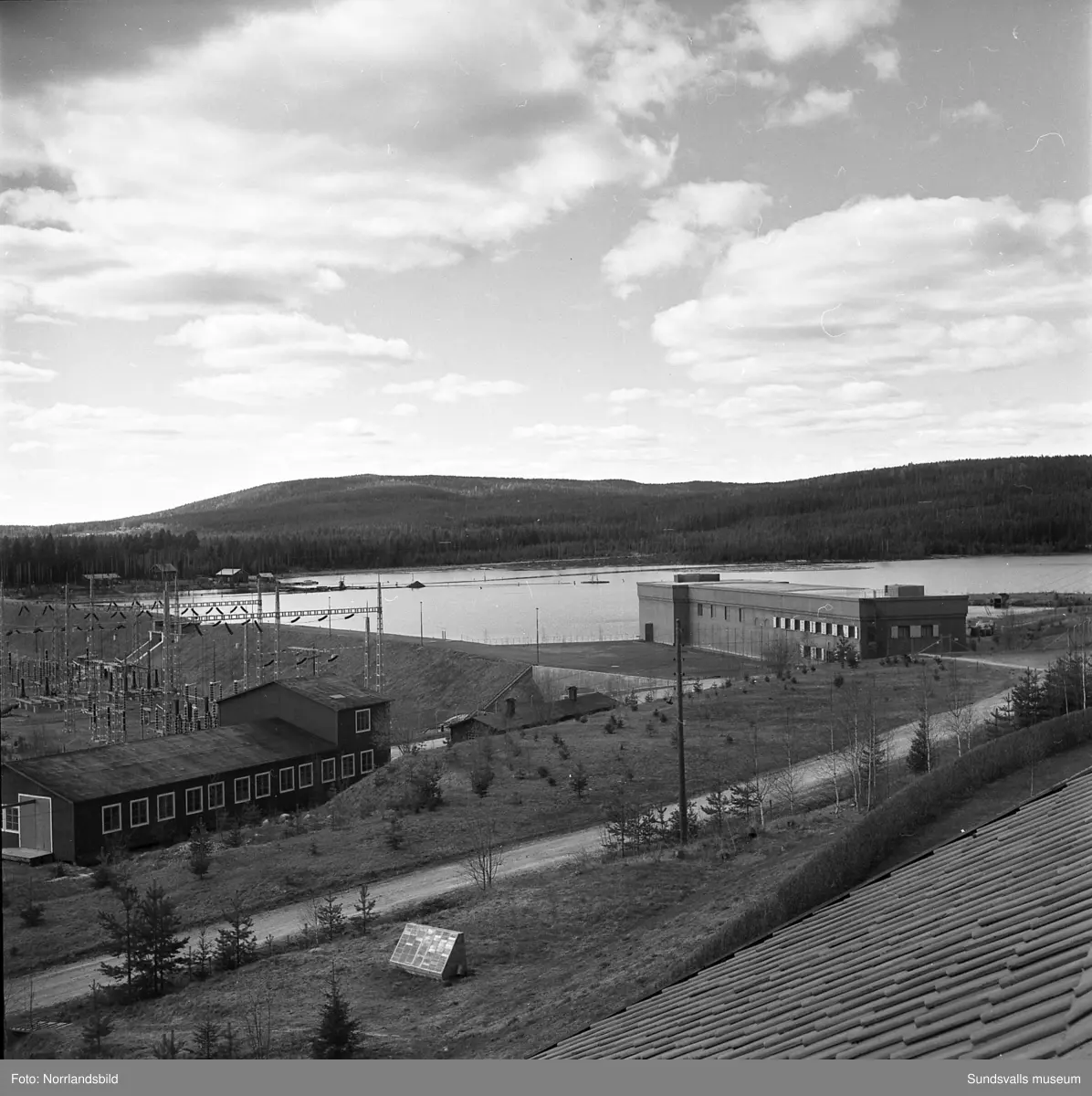 Torpshammars kraftstation, exteriör- och interiörbilder och vyer ...