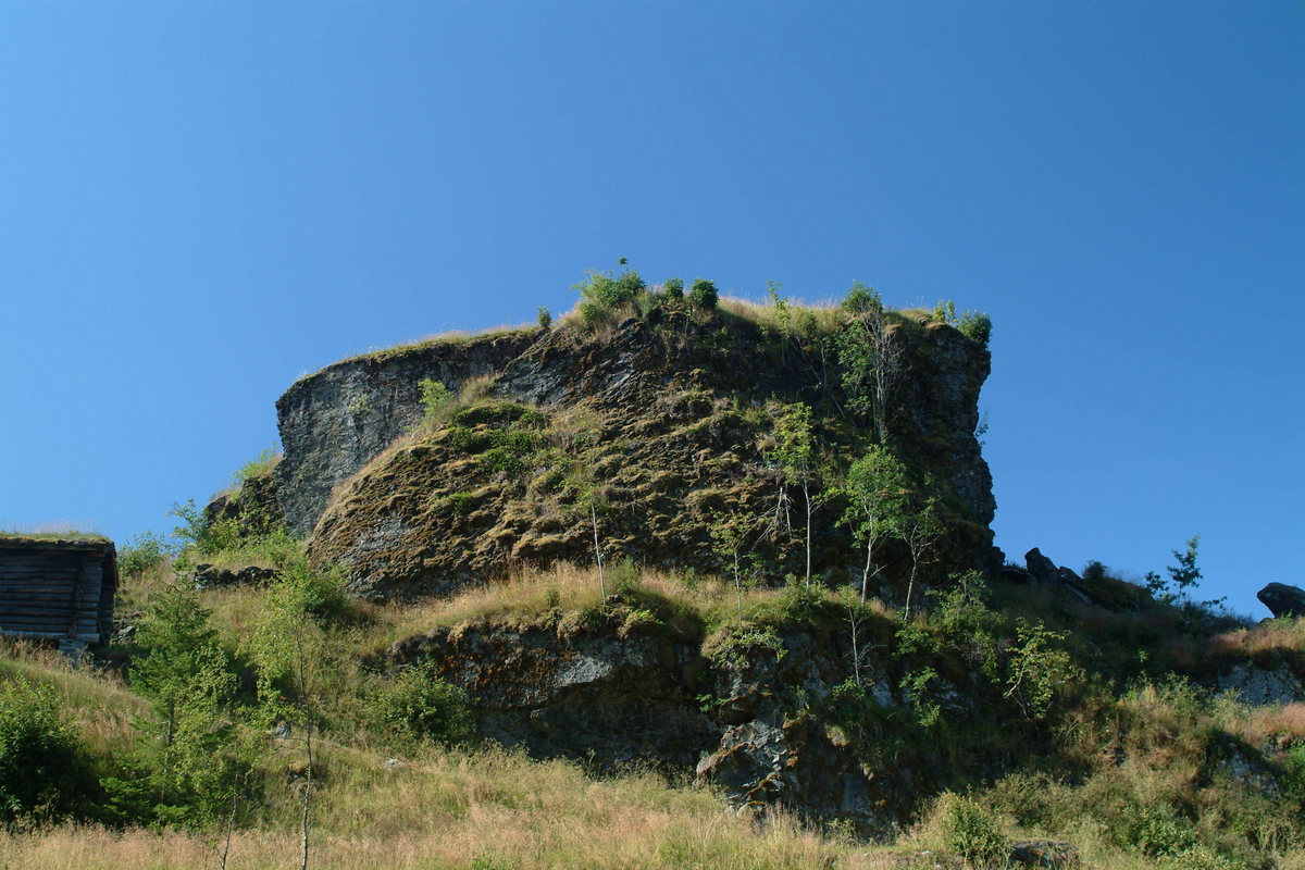 Borgruin - Sverresborg Trøndelag Folkemuseum / DigitaltMuseum