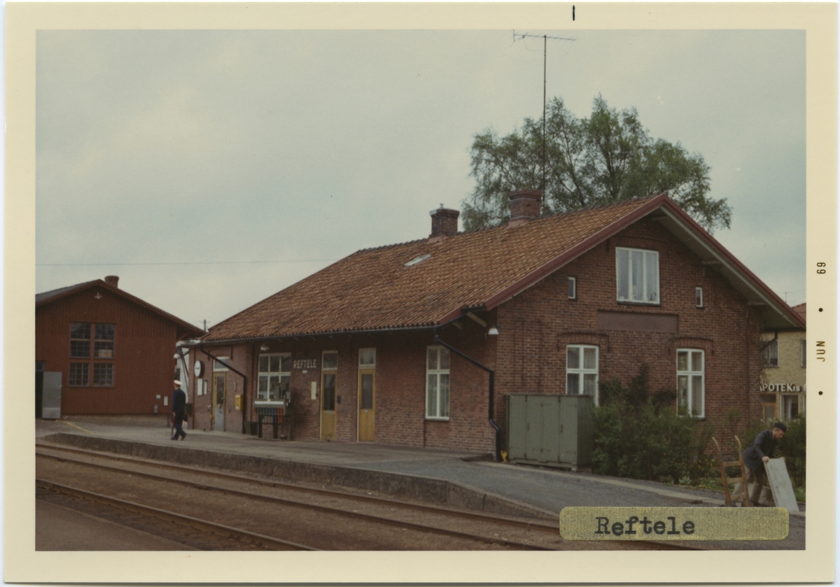 Reftele station, byggd år 1885 - Järnvägsmuseet / DigitaltMuseum