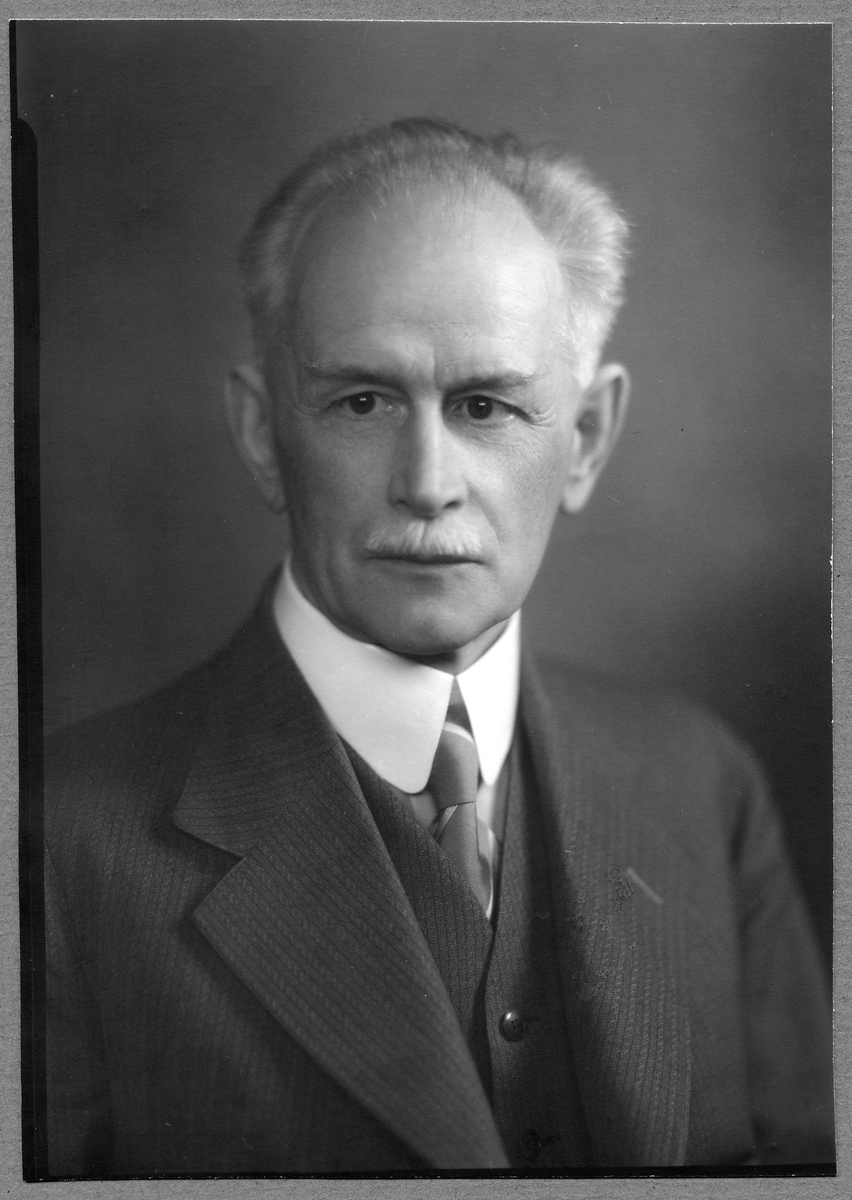 Telegrafingenjör Karl Rosborg. - Järnvägsmuseet / DigitaltMuseum