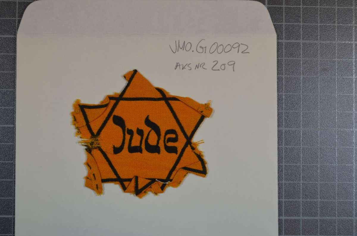 Gul davidsstjerne - Jødisk Museum i Oslo / DigitaltMuseum