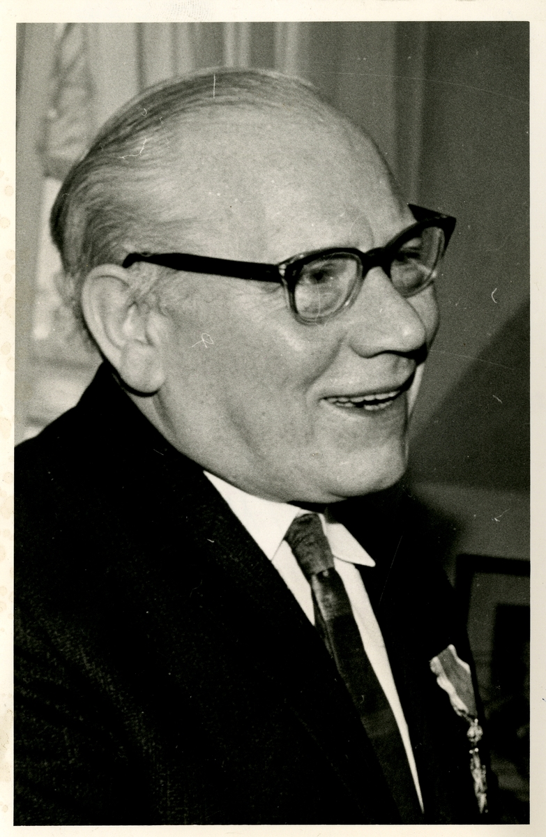 Fra Olaf T. Ranum's "kunstnervegg". bildet viser Claes Gill. - Ringve ...