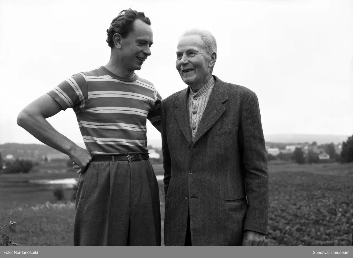 Petter Aron Lindström på besök hemma hos sin far länsträdgårdsmästare ...