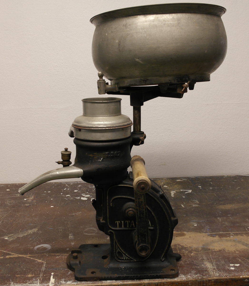 Separator - Søgne Bygdemuseum / DigitaltMuseum