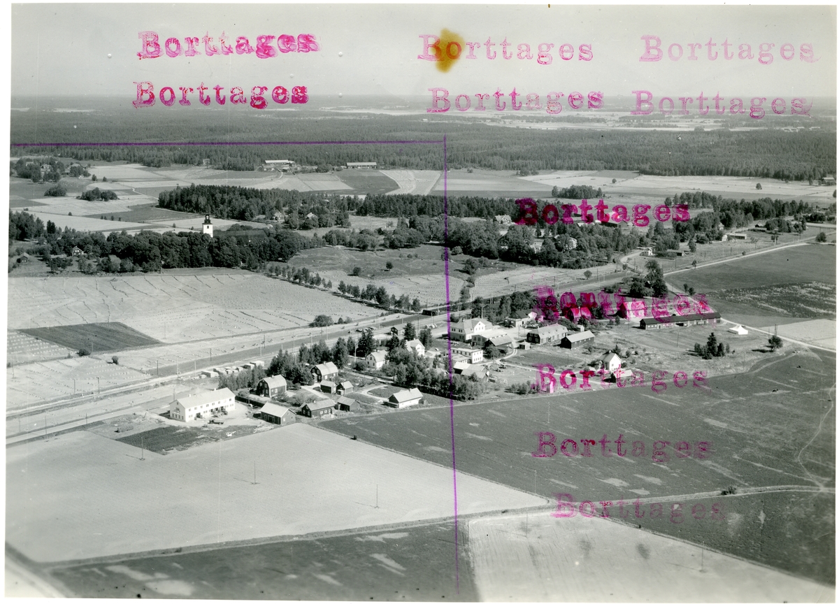 Flygfoto över Munktorp. - Västmanlands läns museum / DigitaltMuseum