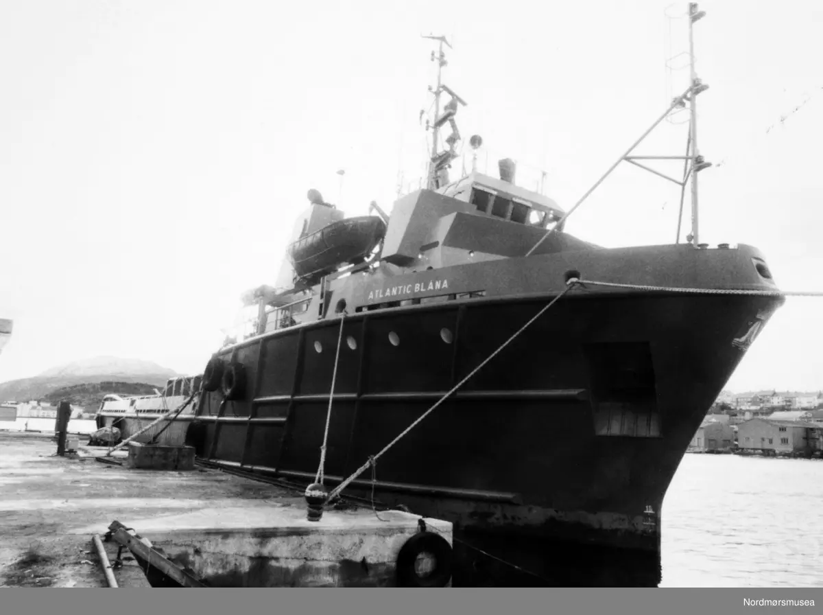 Fartøyet Atlantic Blåna. Bygd på Sterkoder i Kristiansund 1979, bygg nr ...