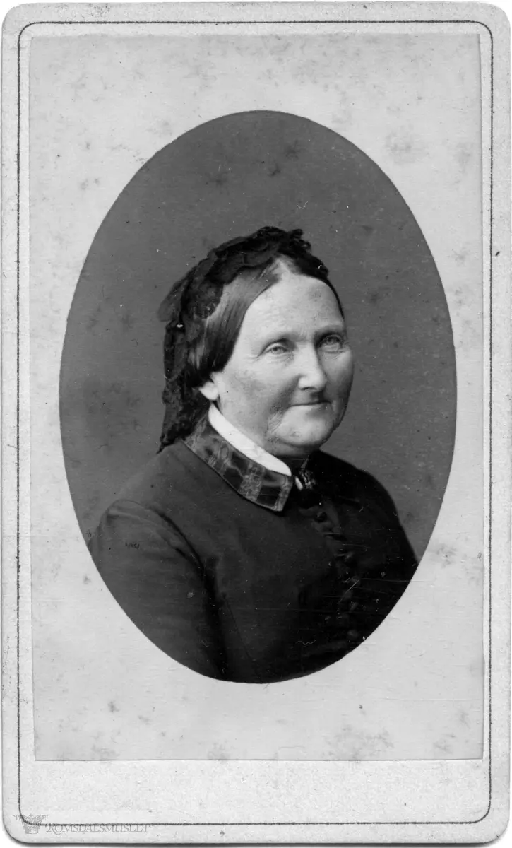 (Eier: Inger Helene Johnson f. Solemdal, 1913-2006. utlånt av Hein ...