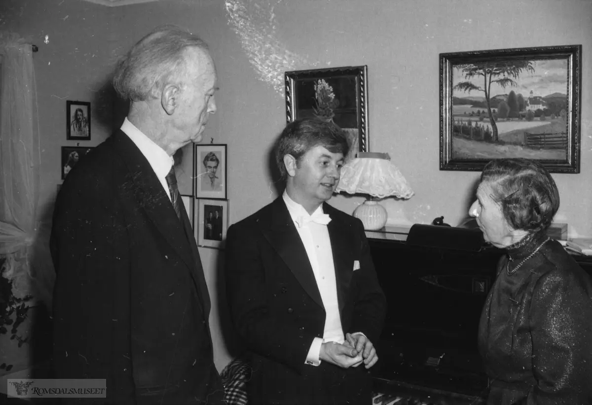 Hjemme hos Erika Stang.."november-desember 1963". - Romsdalsmuseet ...