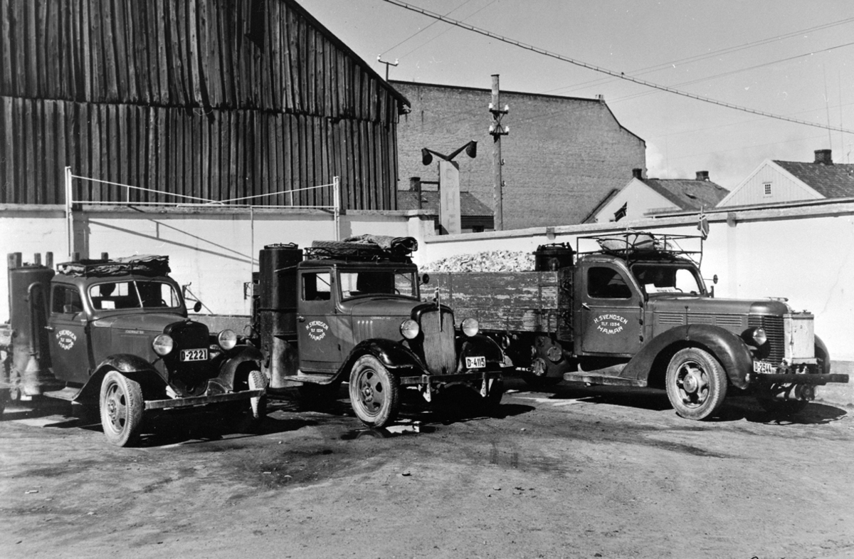 SHELL BENSINSTASJON, 3 LASTEBILER MED KNOTT-GENERATOR, D-4115 "STRØMMEN ...