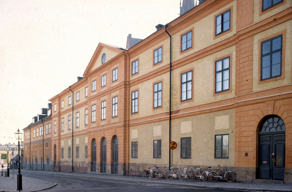 Konsistoriehuset vid S:t Eriks torg, Uppsala - Upplandsmuseet ...