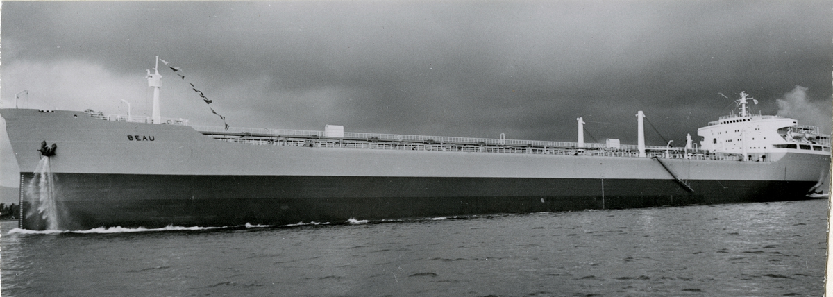 M/T 'Beau' (b.1964, A/S Stord Verft/ Akers Verft, Leirvik/ Oslo ...