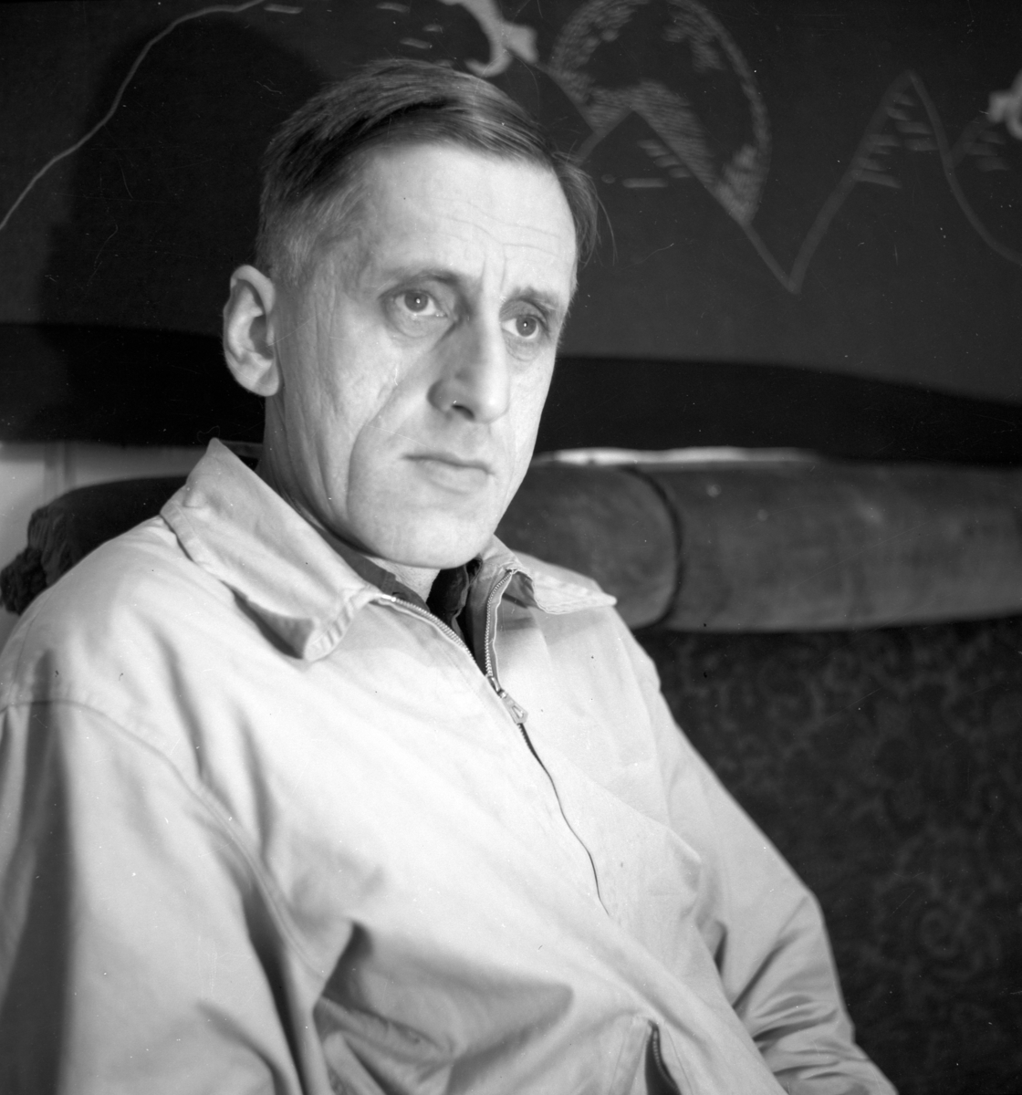 Portrett mann. Sverre Baardseth. Født i 1916. Sønn av Dagny og Simen ...